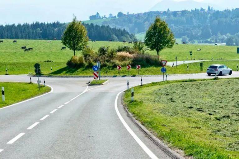 Savoir prendre un rond-point